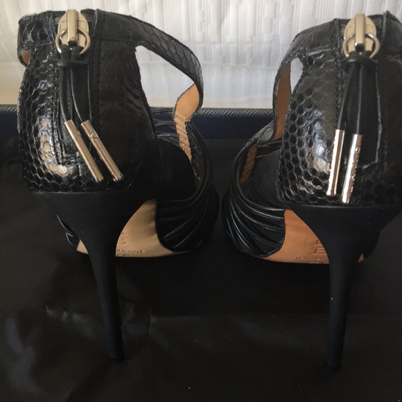 L.A.M.B. | Shoes | New Lamb Raivyn Black Strappy Heel Sandals | Poshmark